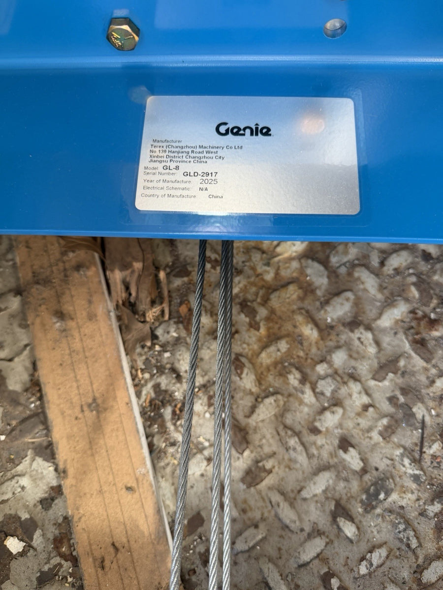 NEW Genie Lift - 400-Lb. Capacity, Model Number GL-8 *FREE FREIGHT ...
