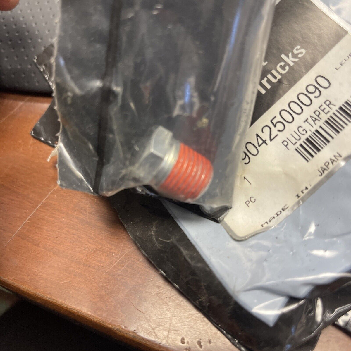 GENUINE CAT FORKLIFT TAPER PLUG 9042500090 *FREE SHIPPING* | Mega M...