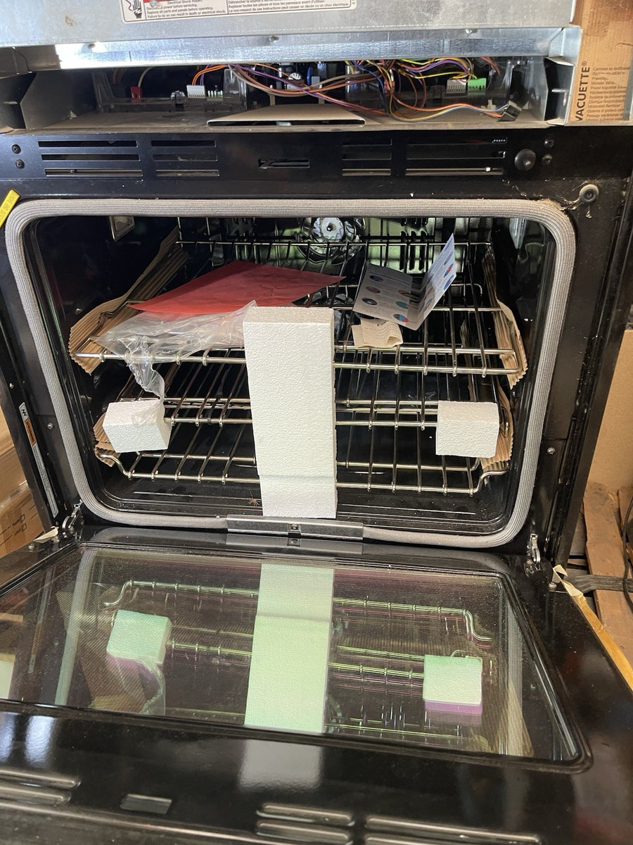 BRAND NEW JENN-AIR DOUBLE OVEN (MISSING CONTROL PANEL) PART # NOT O...