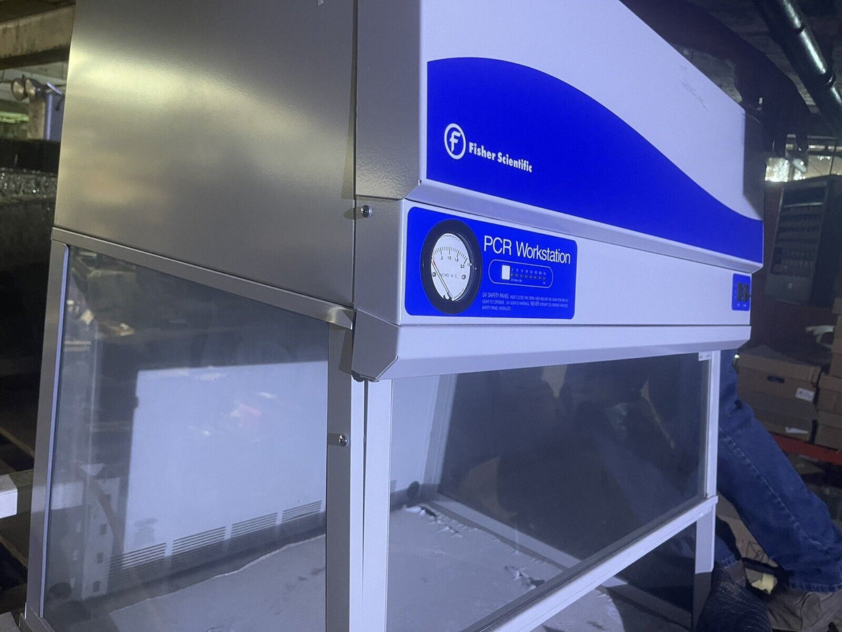 BRAND NEW Fisher Scientific Labconco PCR Workstation 3' 3560002...