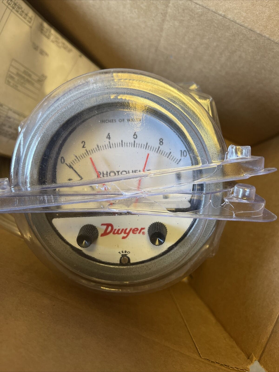 DWYER SERIES A3000 PHOTOHELIC PRESSURE SWITCH/GAGE 120V, 6W, TYPE E...