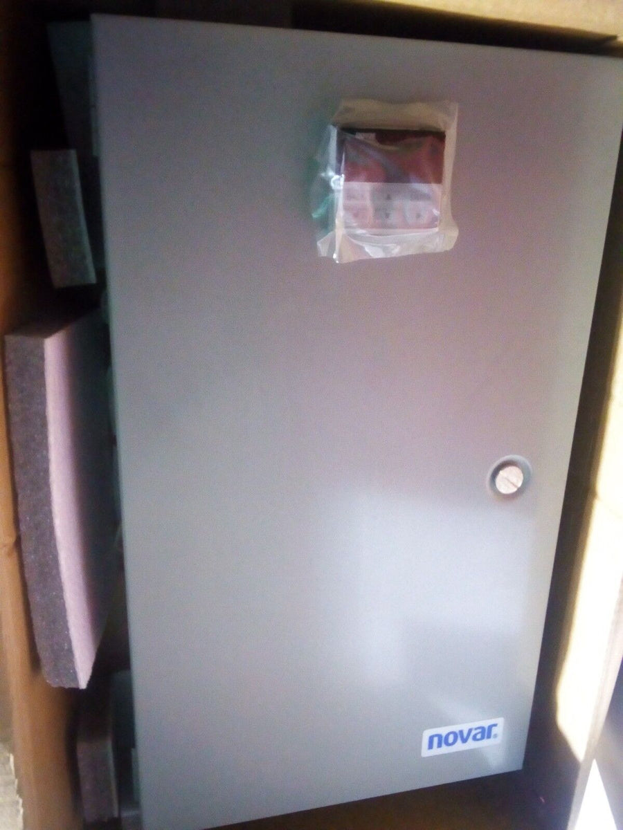 NEW Novar Refrigeration Case Control Box w/ Opus RCC-1081 Controlle...