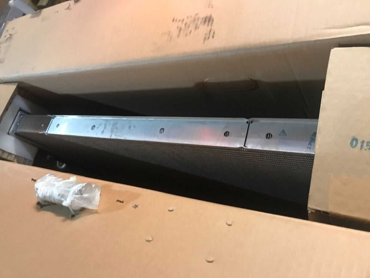 FREIGHTLINER RADIATOR J0437272P, 0437272P, 900050PTV | Mega Mart Wa...