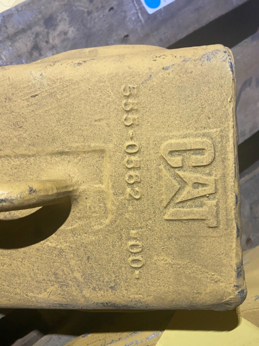 5 Caterpillar 555-0562 Cubo Dientes Original OEM | Mega Mart Warehouse