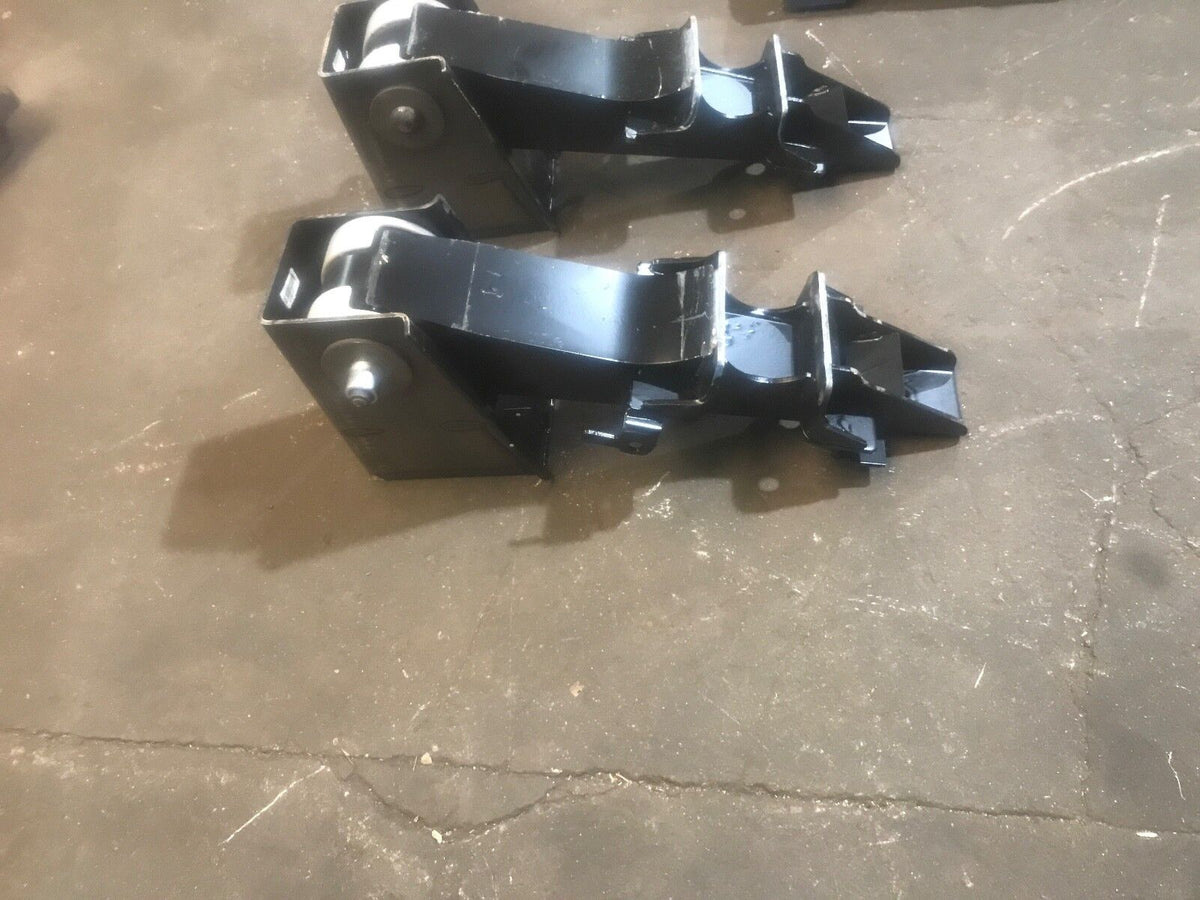PAIR HT30017001 Kit Axle Hendrickson HT Top Mount HT300 kenworth, p...