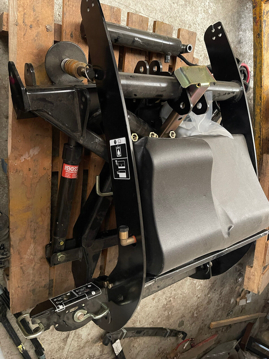 BOSS STB15020B - RT3 Super-Duty Straight SH2 Blade Plow Box Kit SL3...