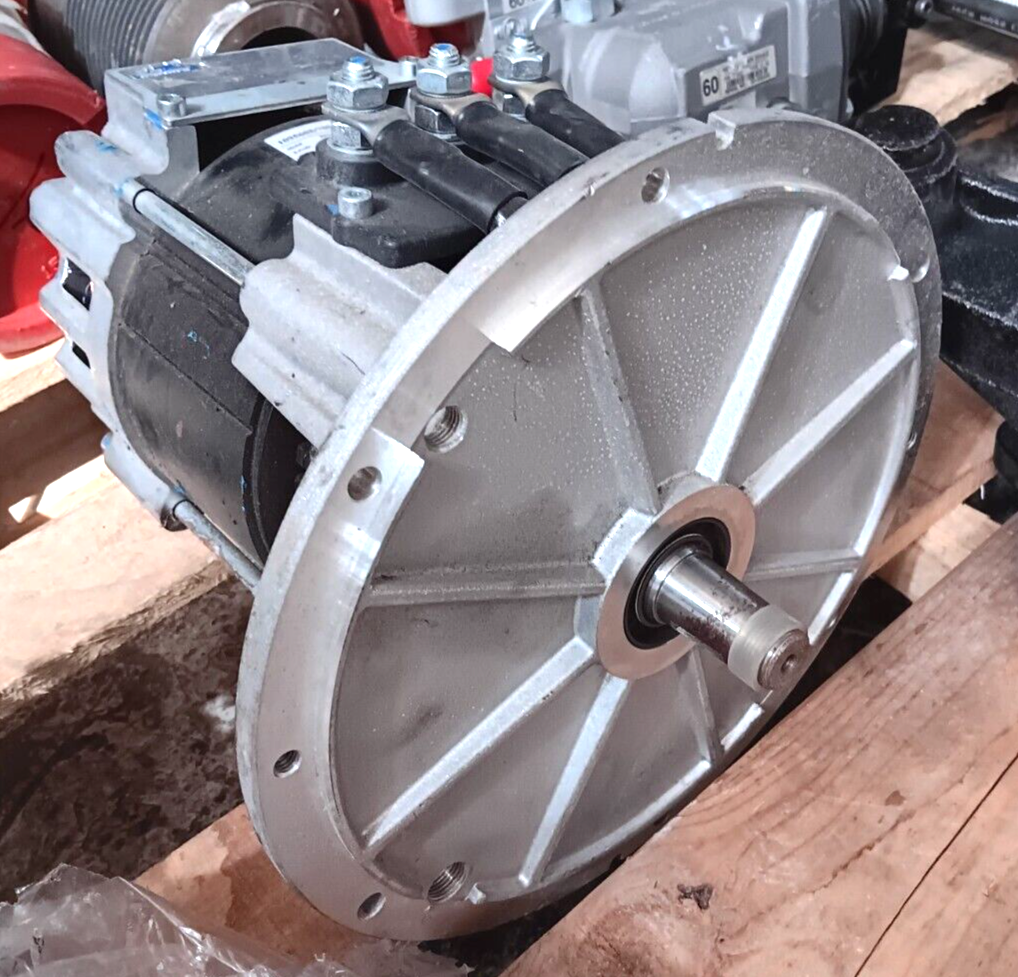 NEW RAYMOND 24V 3-PHASE AC DRIVE MOTOR 1095605/100 **FREE SHIPPING*...