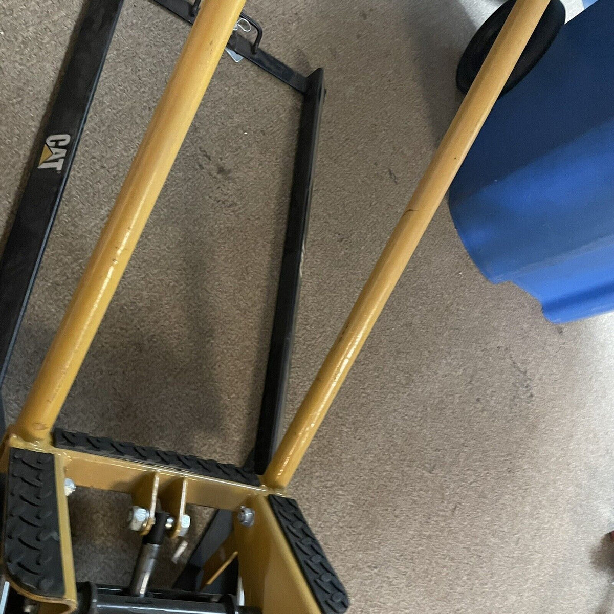 NEW Cat 600 Lb Hydraulic Mower Jack Lift - 240115 **FREE SHIPPING**...