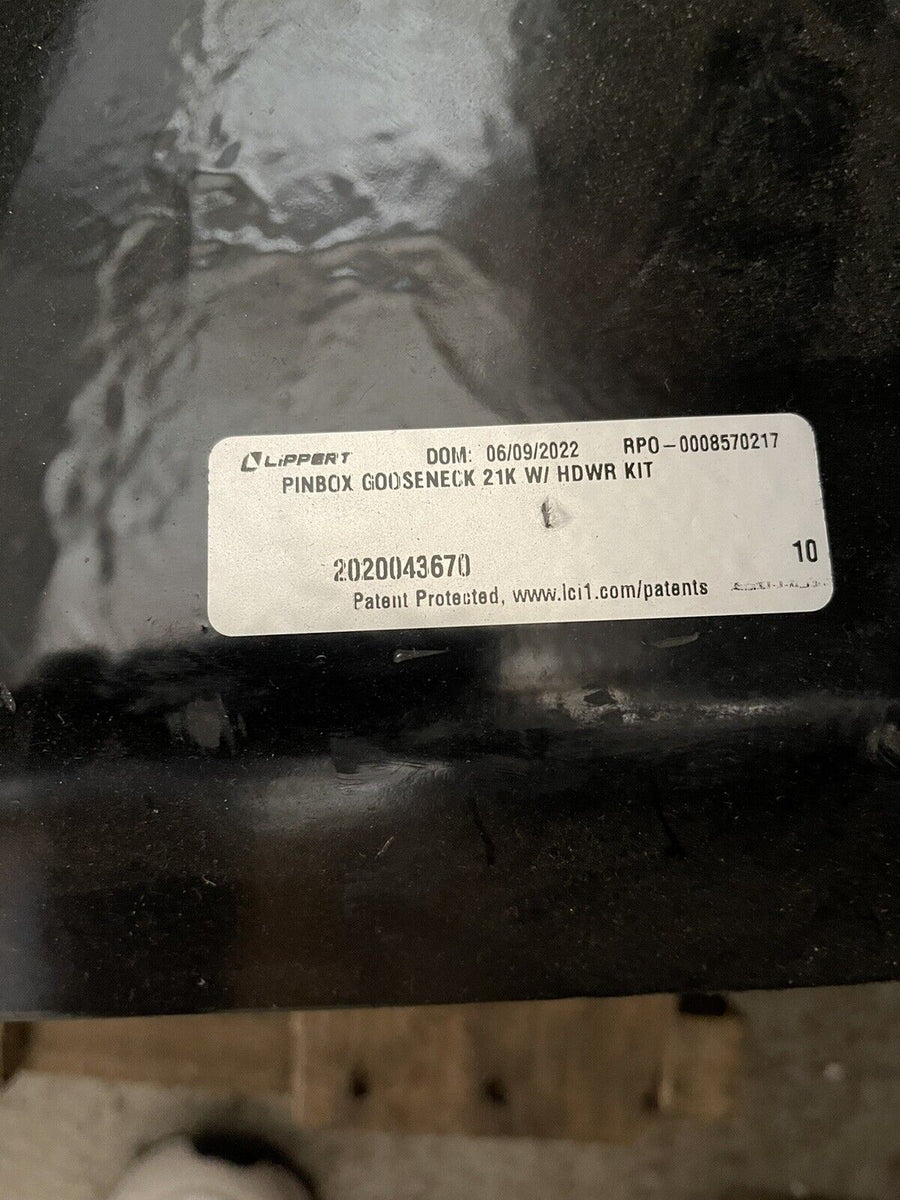 NEW Lippert Gooseneck Connect Fifth Wheel Gooseneck Pin Box 21K 202...