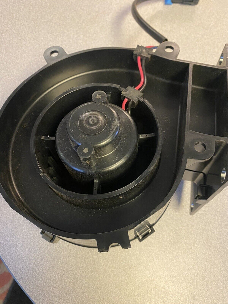 BRAND NEW RE237675 John Deere OEM Pressurizer Blower Fan | Mega Mar...