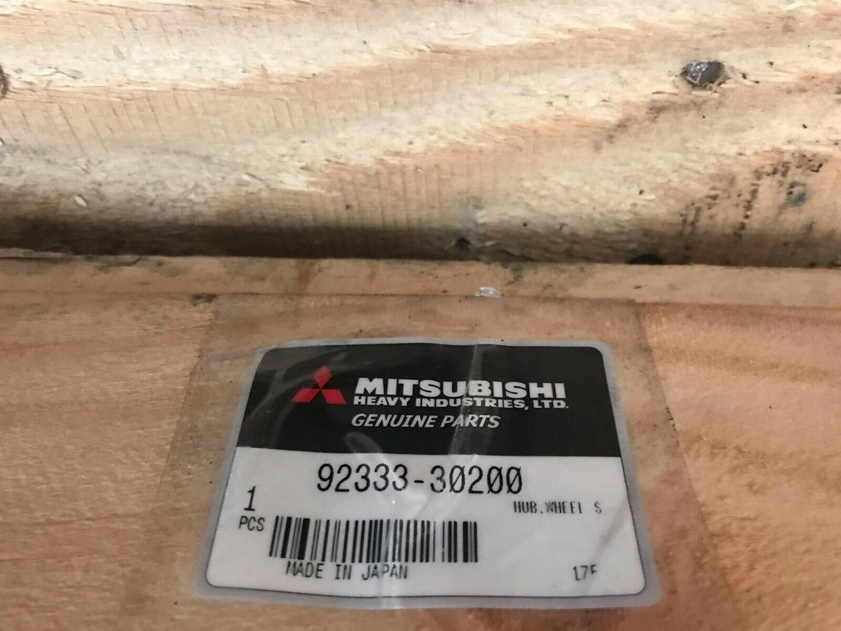 GENUINE CAT (CATERPILLAR / TOWMOTOR) HUB WHEEL 92333-30200 FORKLIFT...